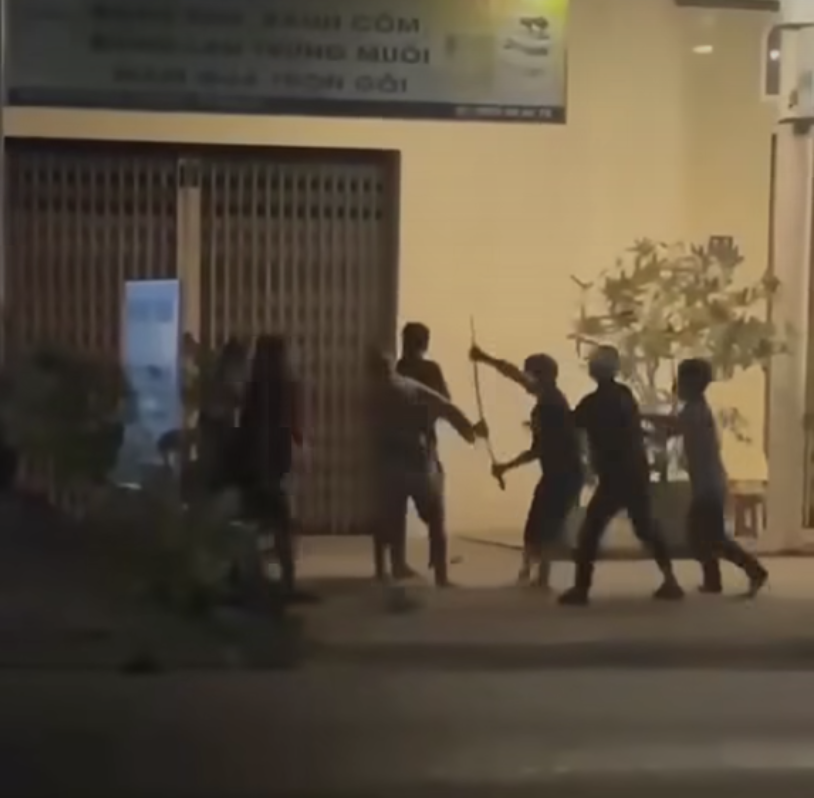 Lâm Đồng: Nhóm thanh niên dùng hung khí đâm hai cha con thương vong ...